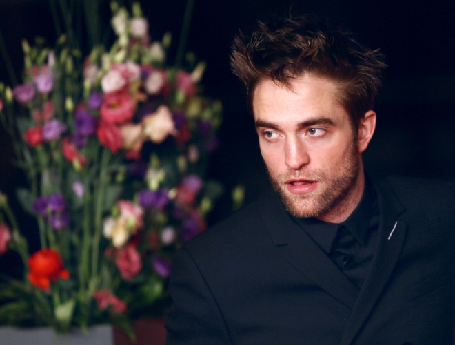 Robert Pattinson est l'homme le plus beau du monde selon le nombre d'or, et c'est la science qui ...